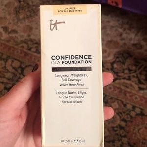 it cosmetics | Makeup | It Cosmetics Full Coverage Foundation | Poshmark